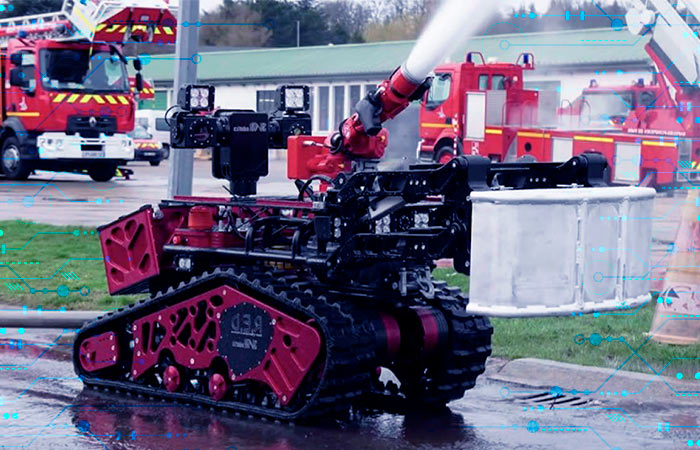 Colossus, el robot que ayudó a bomberos a controlar el incendio de ...